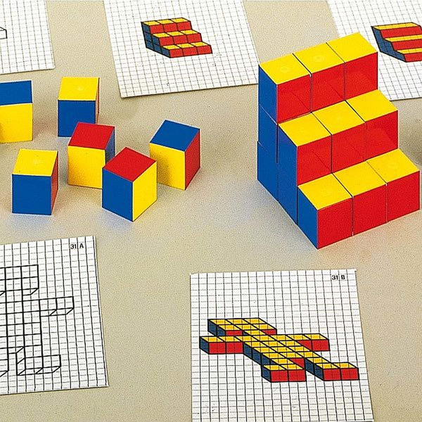Structuro - 32 Würfel mit 90 Vorlagekarten – Westermann